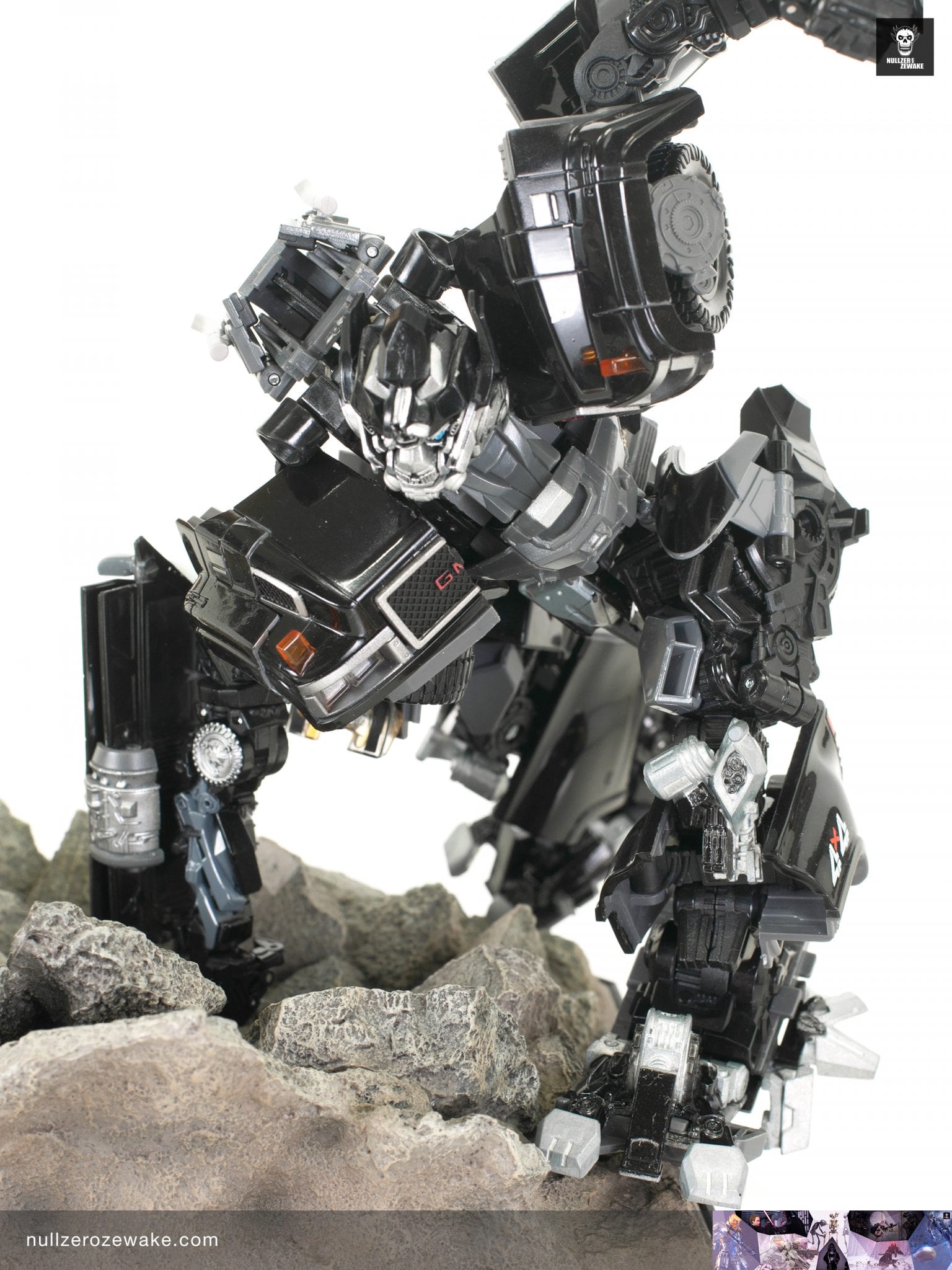 Review Hasbro Masterpiece Movie Series 06 (MPM-06) Ironhide ...